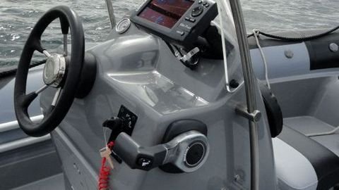 Steering consoles and seats - Adventure - Inflatable and Rigid ...